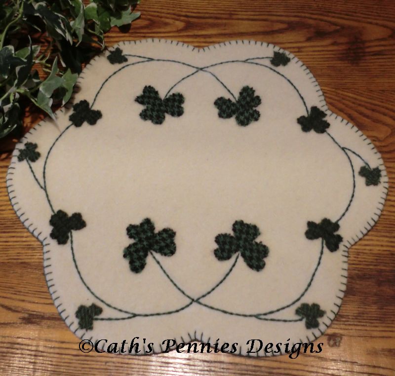 Shamrocks Wool Applique Candle Mat – Cath's Pennies Design