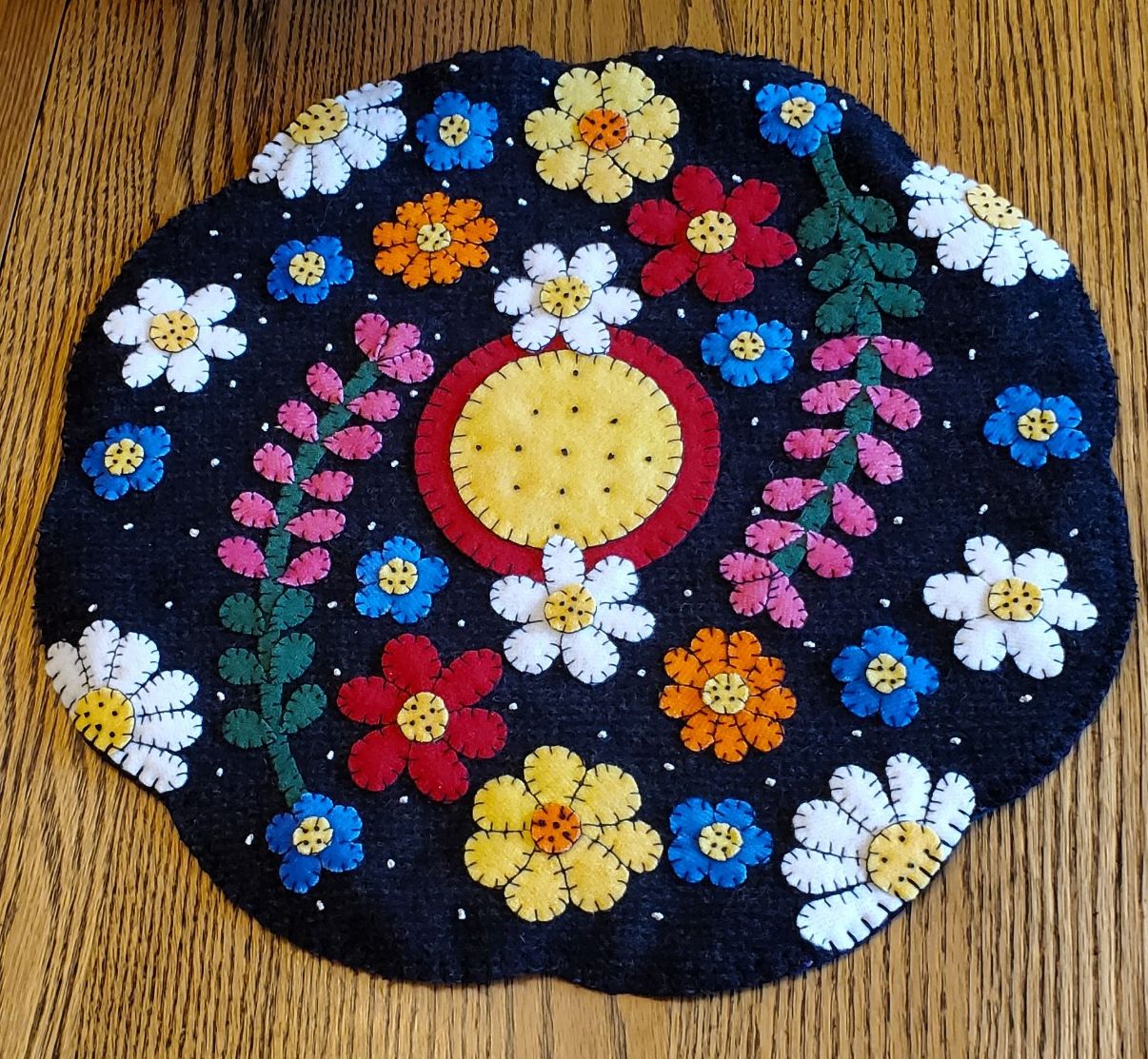 “Wildflowers!” Wool Applique Candle Mat – Cath's Pennies Design